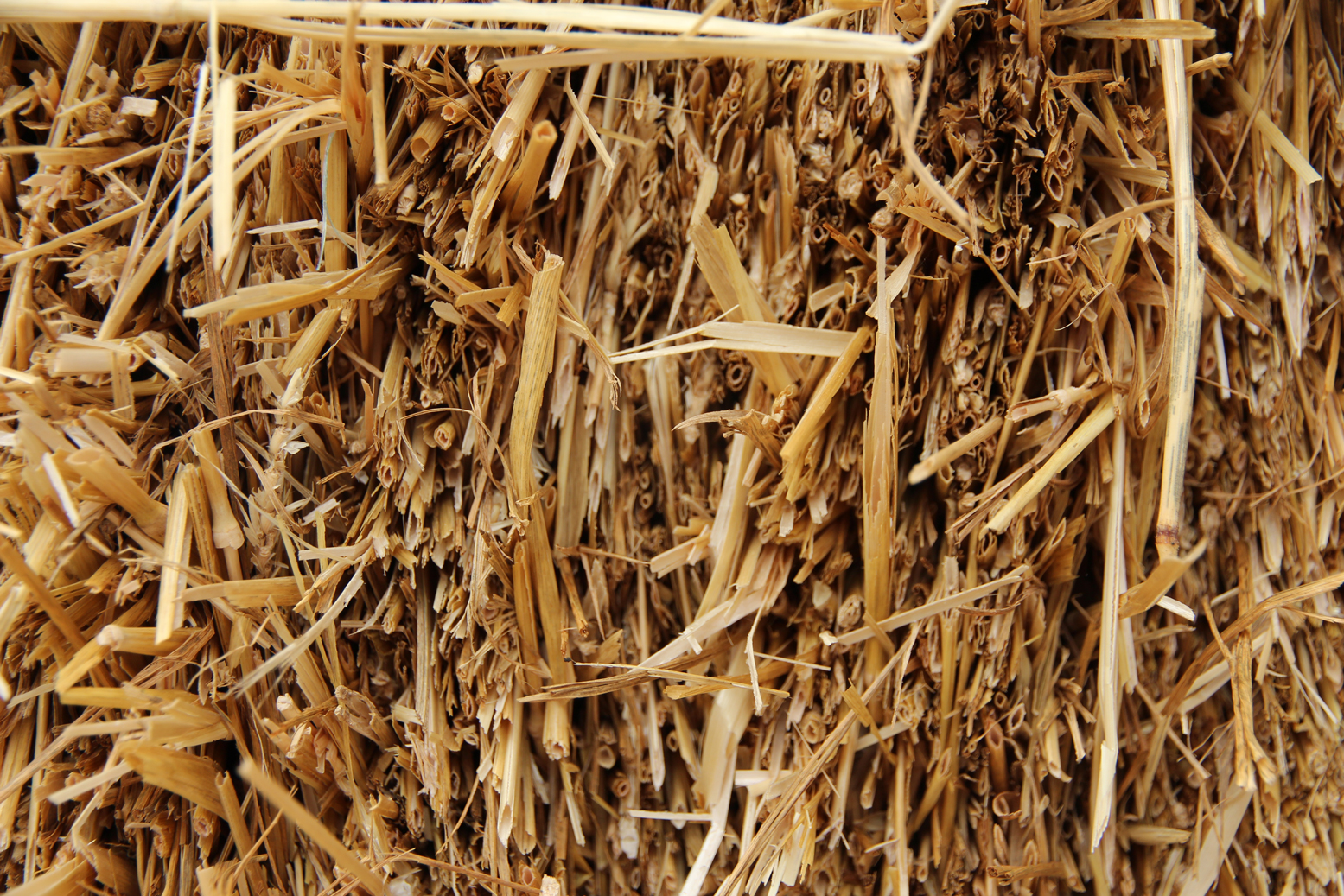 La Paille et les fibres végétales – Frugalité heureuse & créative